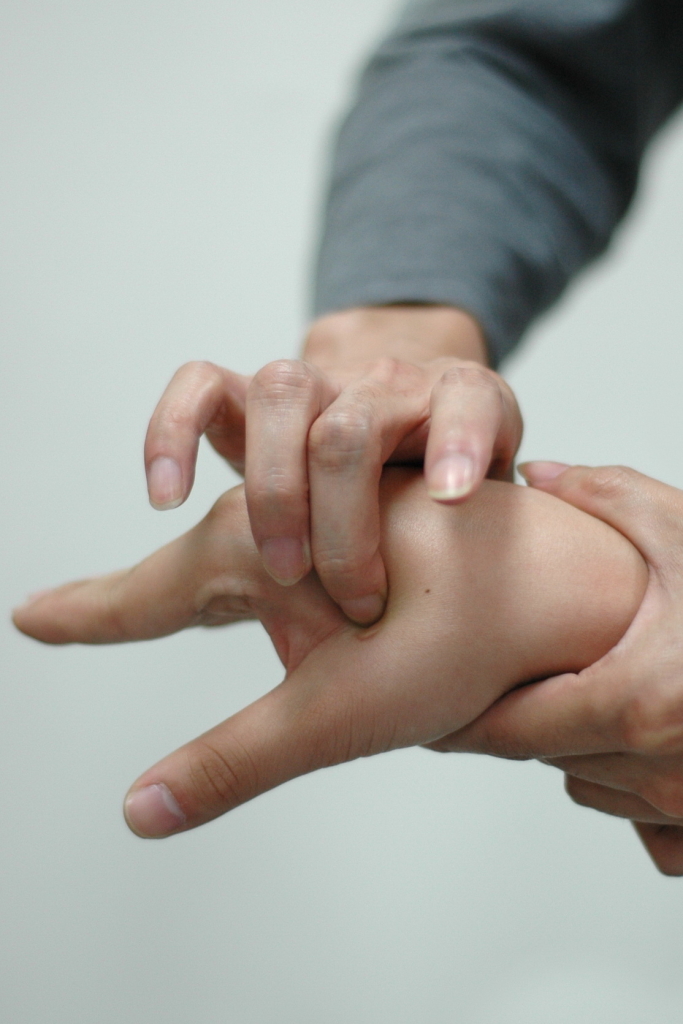 What is Osteopathic Manipulative Therapy (OMT) | Dr Naftulin